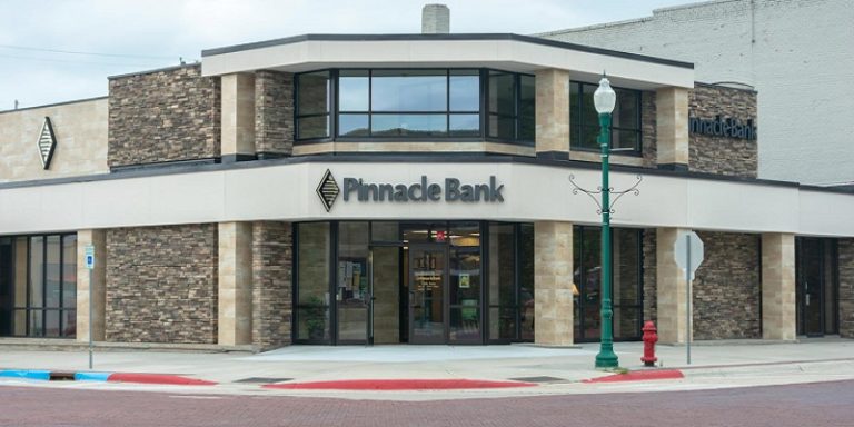 Pinnacle Bank Review: Checking, Savings, Money Market Accounts